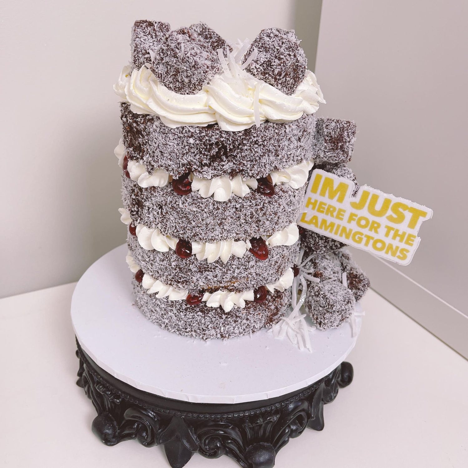 Lamington Cake – Moreish Cakes