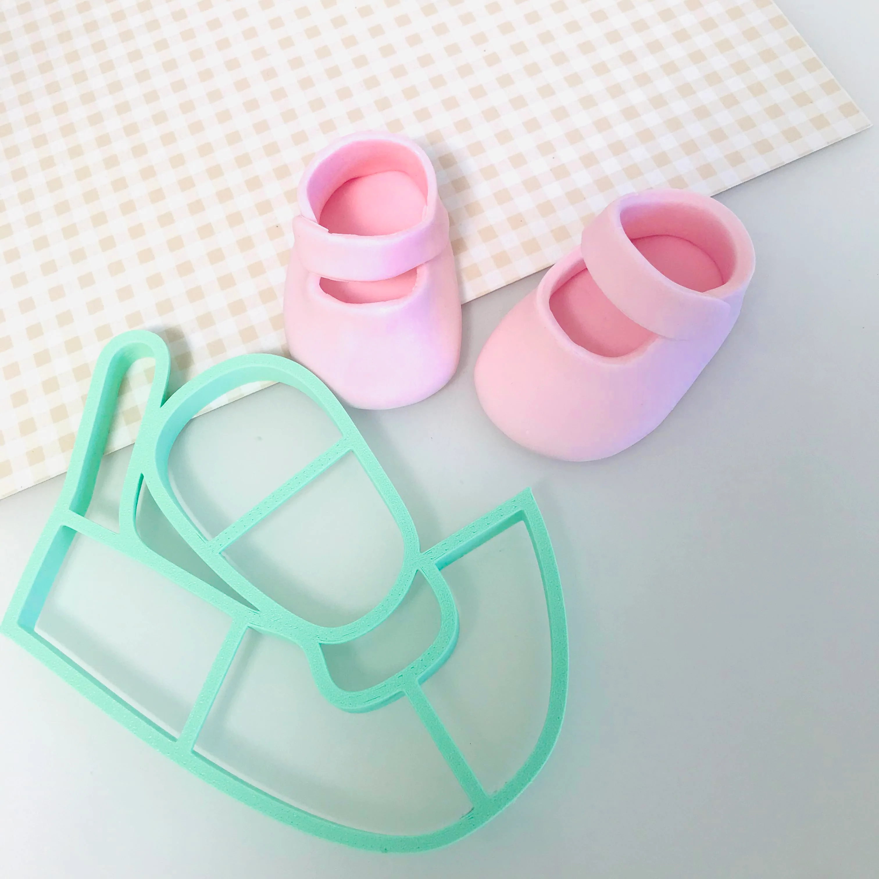 Baby Shoe Cutter Set (SweetP Cutters) – Moreish Cakes